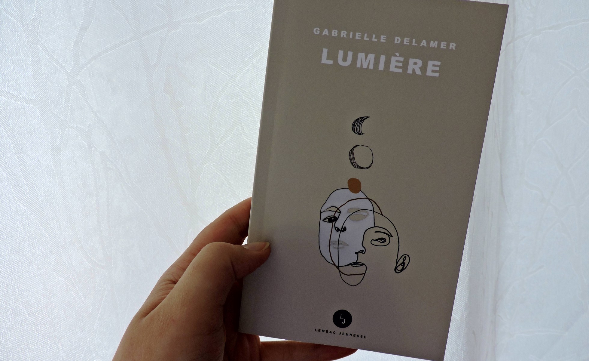 Lumière | La Bibliomaniaque